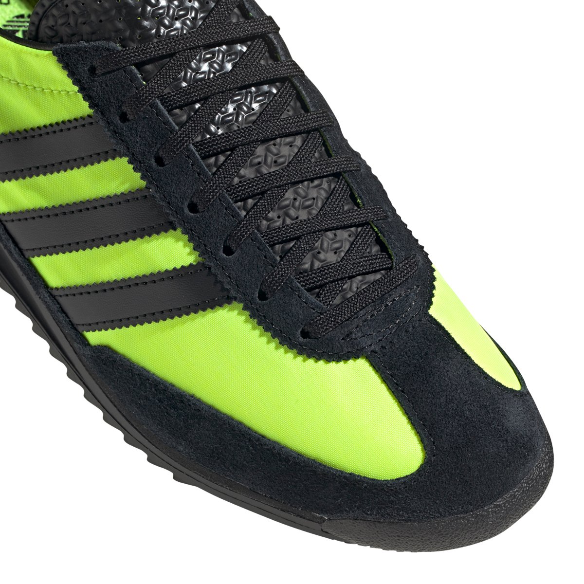 SL72 Core Black / Core Black / Solar Yellow | SUBTYPE