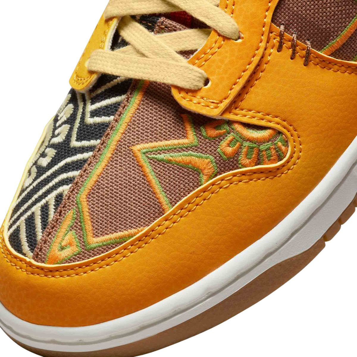 Dunk High PRM "Somos Familia" OFF NOIR/STARFISH/DK DRIFTWOOD | SUBTYPE