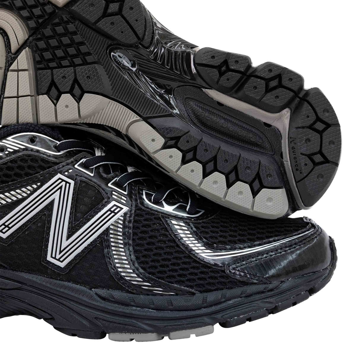 860v2 Black Silver | SUBTYPE