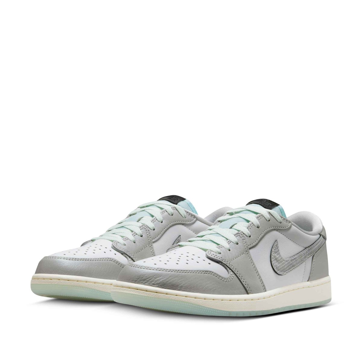 Air Jordan 1 Retro Low "LNY" Summit White/Summit White-Photon Dust ...
