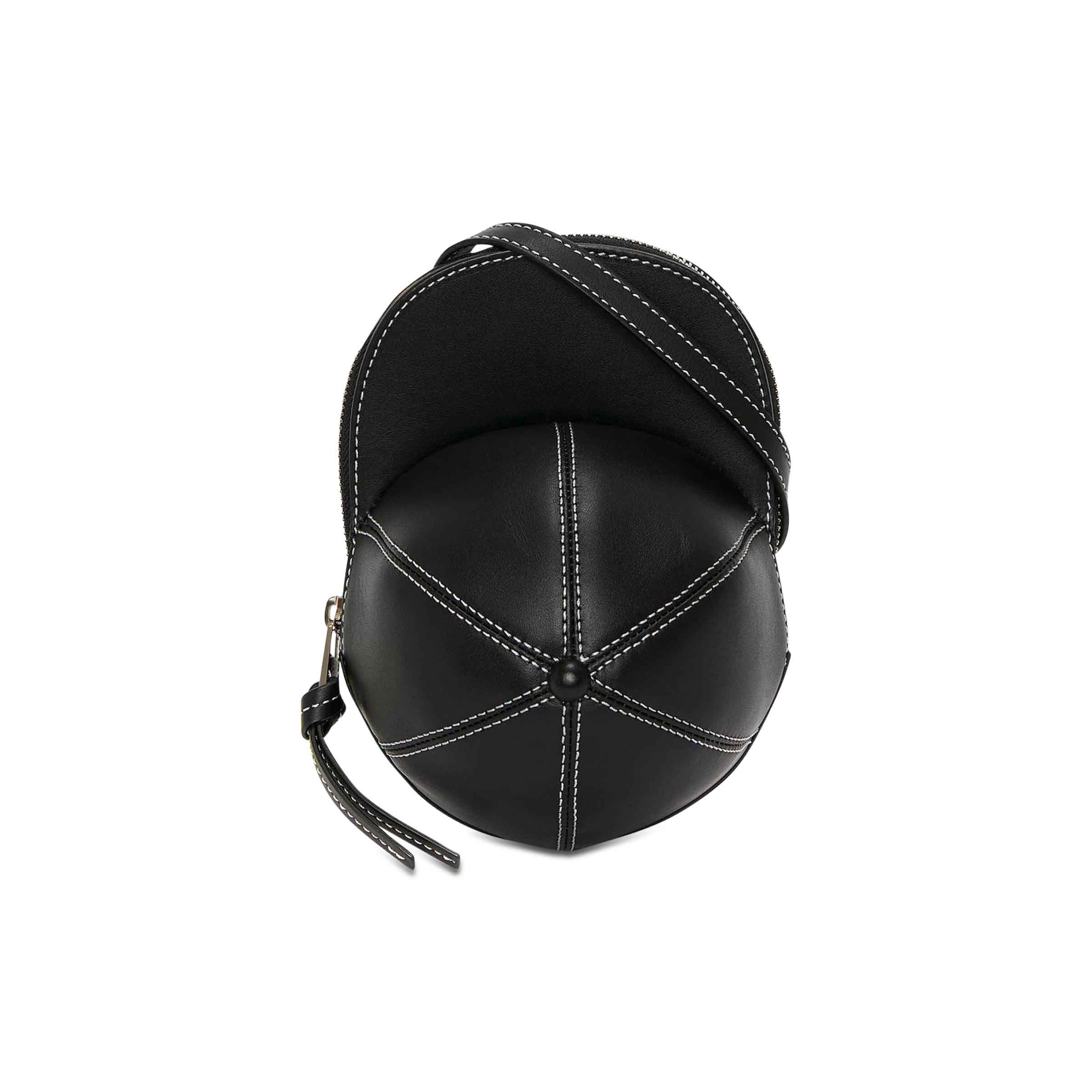 Medium Cap Bag Black | SUBTYPE