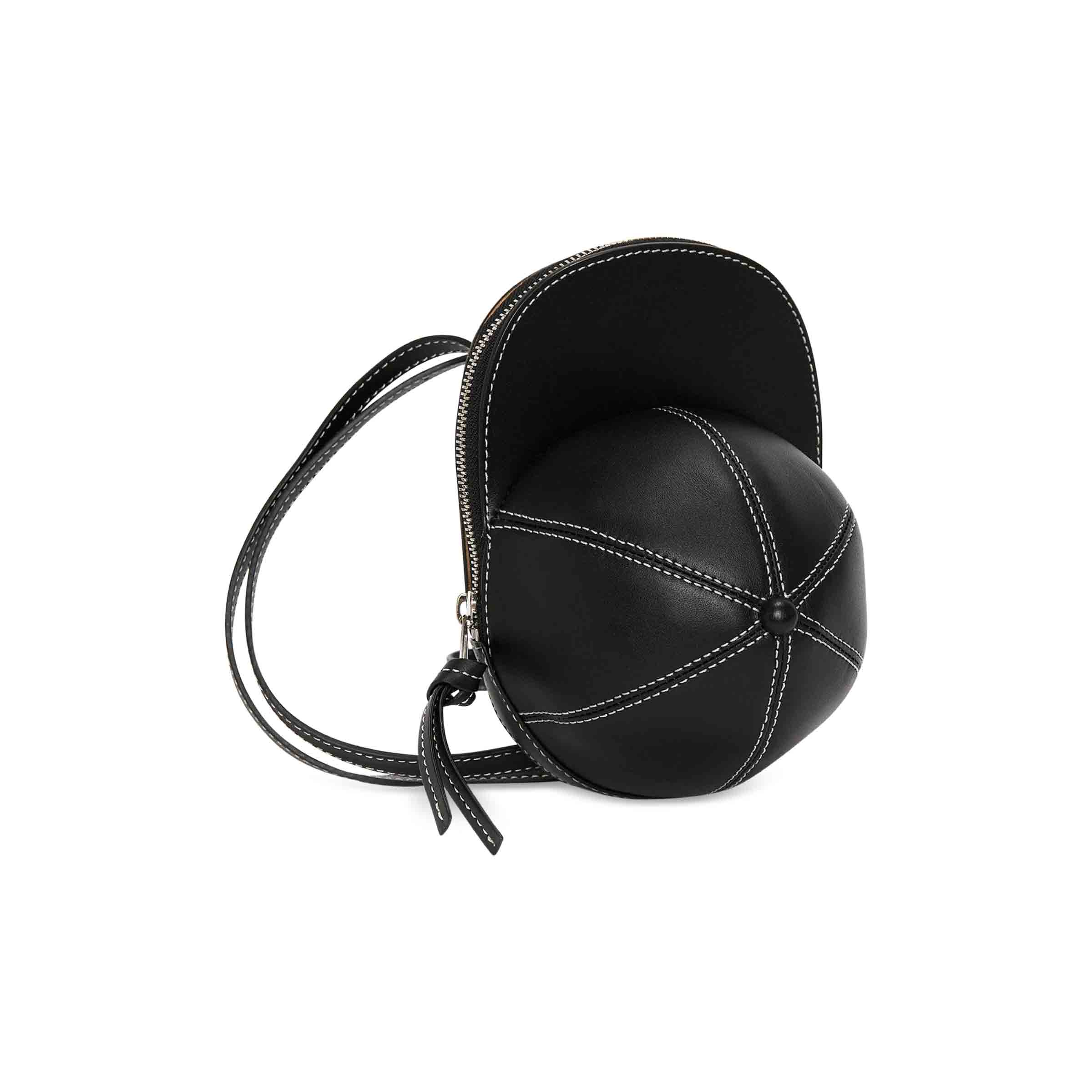 Medium Cap Bag Black | SUBTYPE