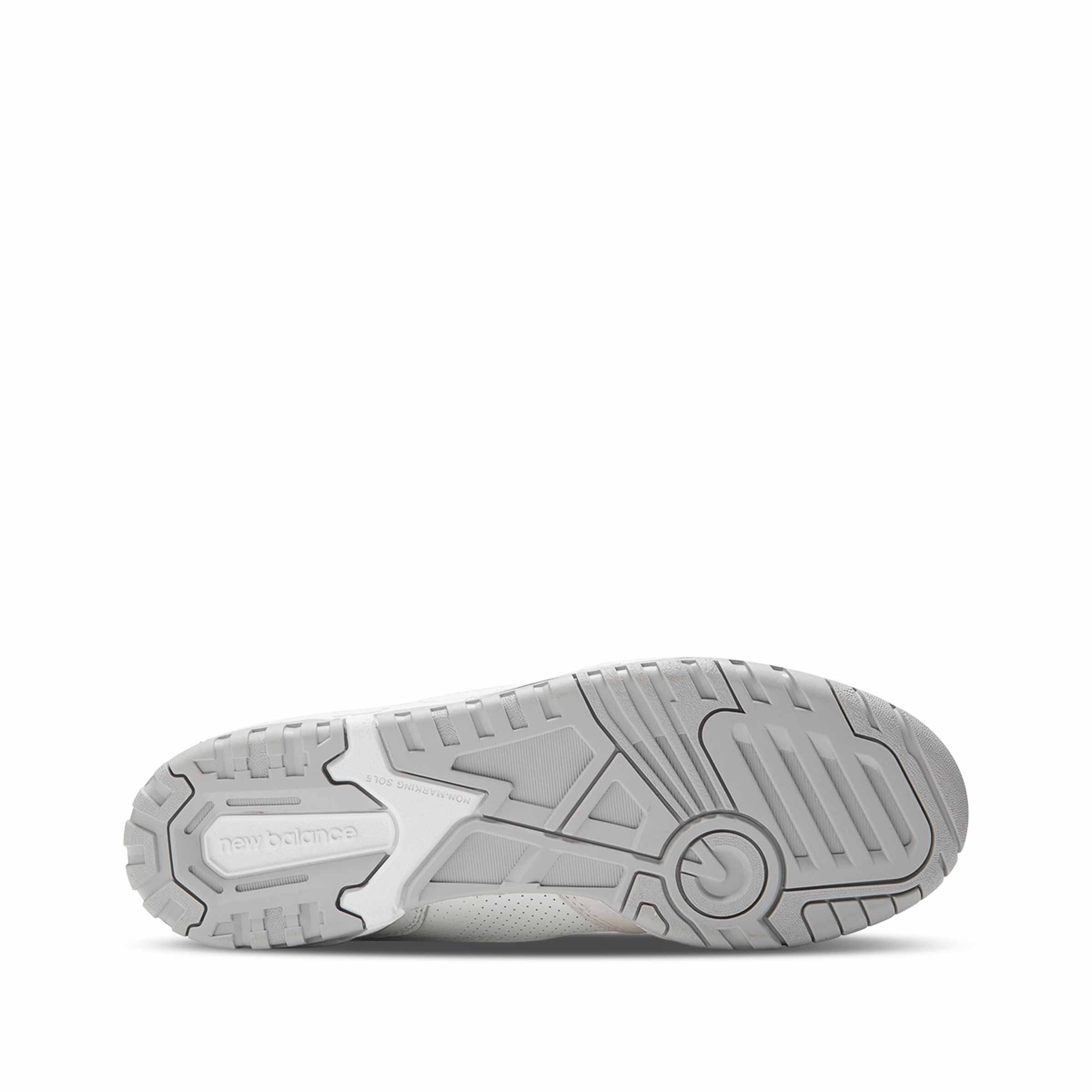 650 White with black and angora | SUBTYPE