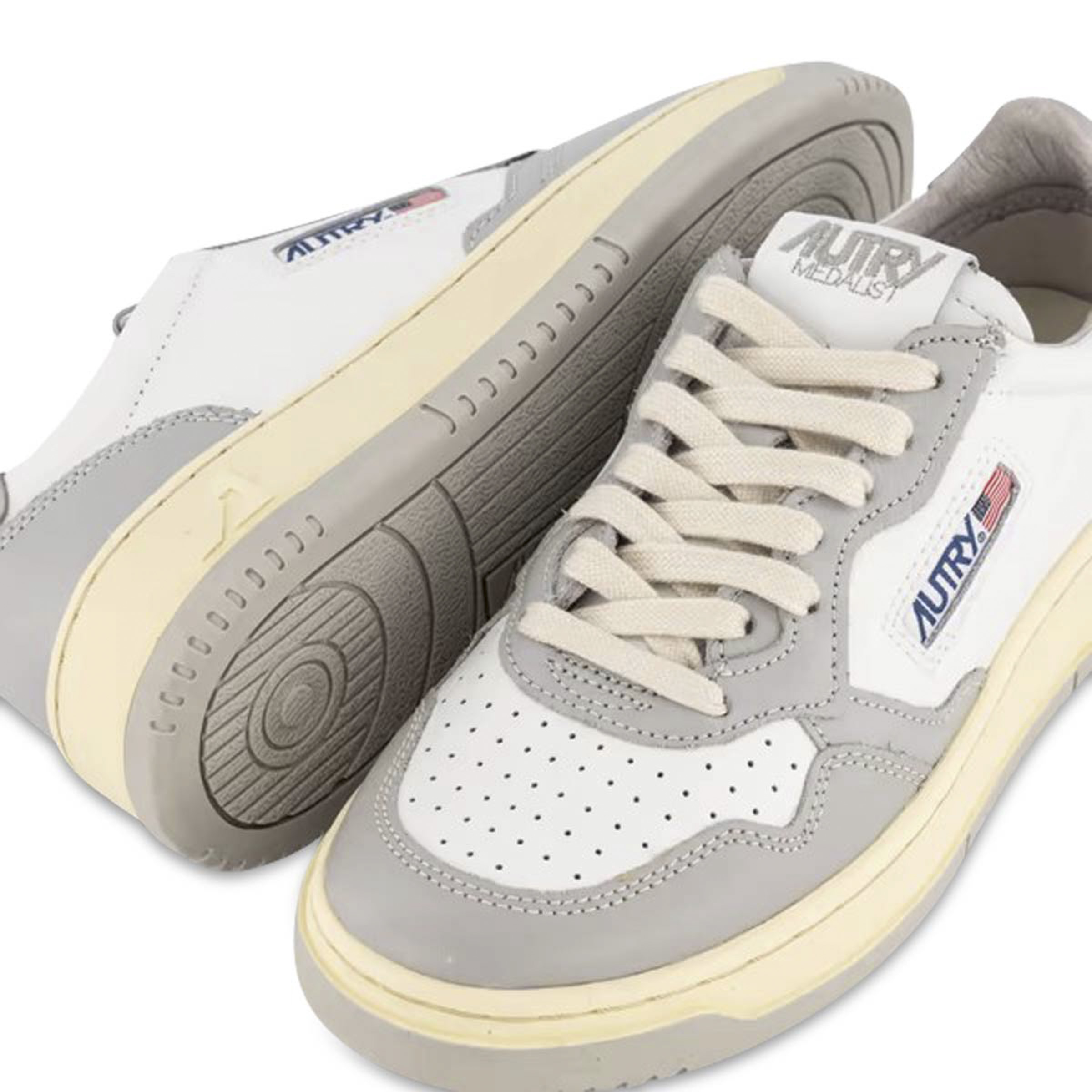 Autry Women's Medalist White/Vapor | SUBTYPE