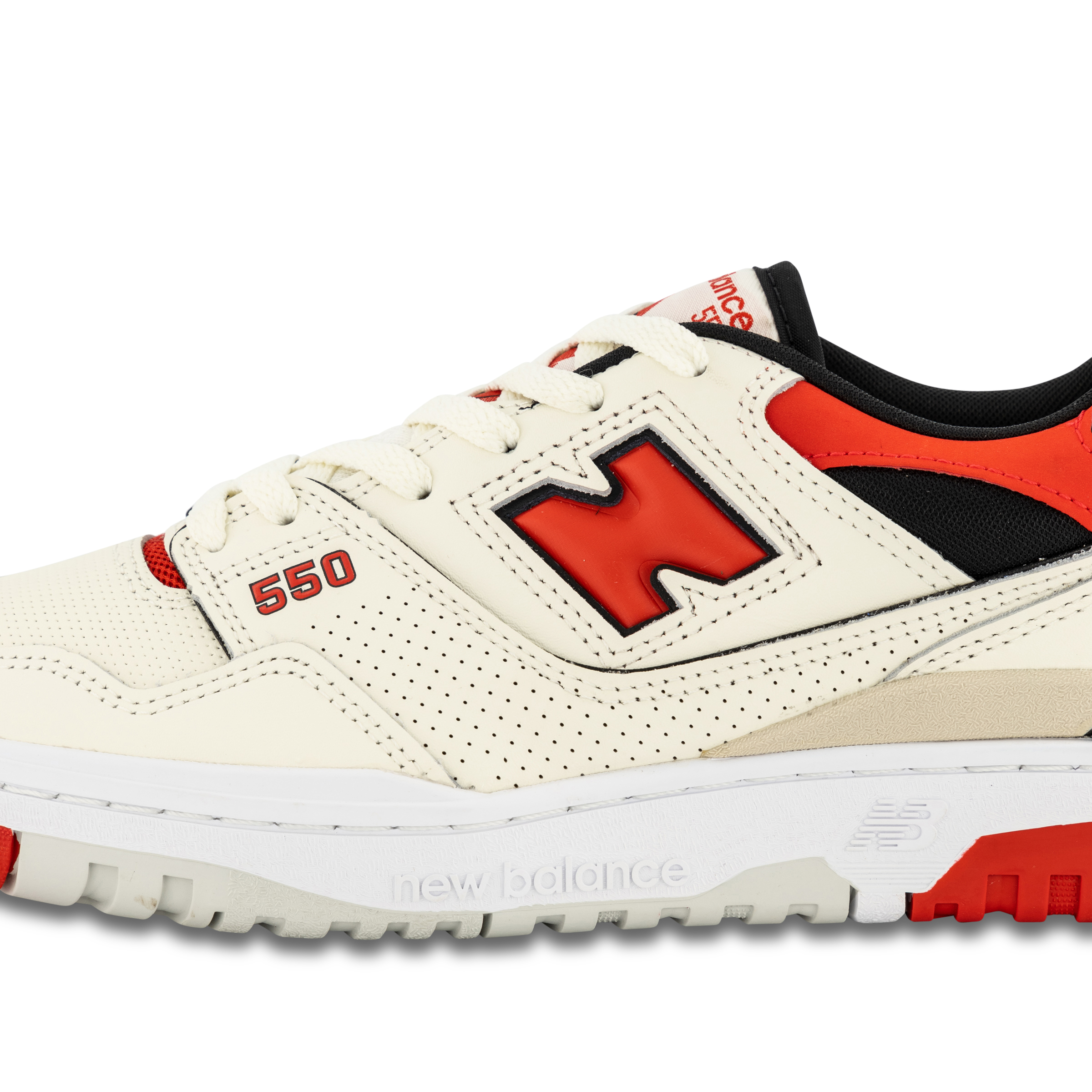 550 SEA SALT WITH TRUE RED AND BLACK | SUBTYPE